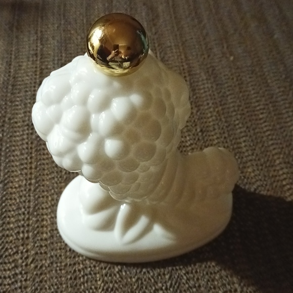 Avon | Accents | Vintage Avon Milk Glass Cornucopia Bottle | Poshmark